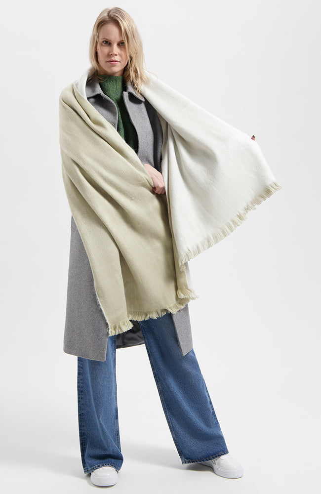 Alpaca Loca Sjaal double beige white van Alpaca wol voor dames | Sophie ...